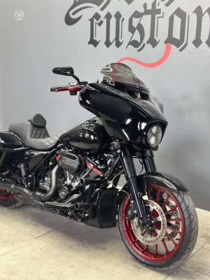 Harley-Davidson Street Glide FLHX 2018 in Kaunas, with an engine capacity of 1.93 L and mileage of 6 thousand km for 15500 €, photo 4 on AUTOMOTO.COM.LV