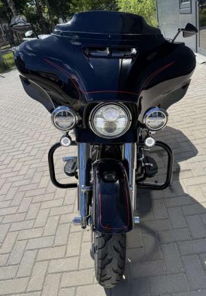 Harley-Davidson Street Glide FLHX 2018 in Klaipeda, with an engine capacity of 1.92 L and mileage of 38 thousand km for 15900 €, photo 6 on AUTOMOTO.COM.LV