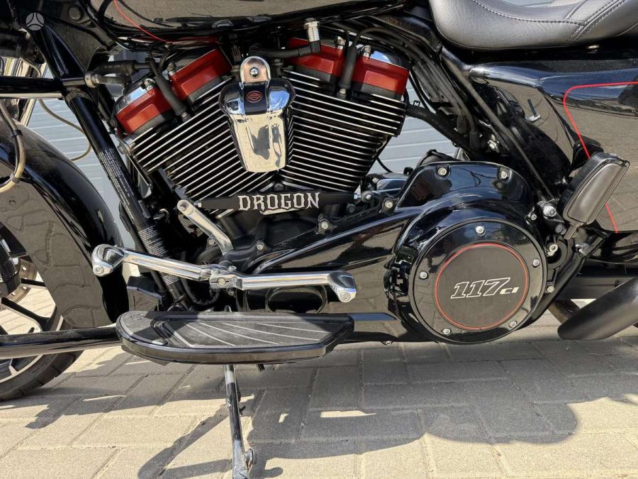Harley-Davidson Street Glide FLHX 2018 in Klaipeda, with an engine capacity of 1.92 L and mileage of 38 thousand km for 15900 €, photo 15 on AUTOMOTO.COM.LV