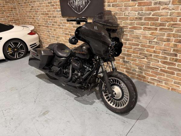Harley-Davidson Street Glide FLHX 2019 in Kaunas, with an engine capacity of 2.20 L and mileage of 3 thousand km for 12888 €, photo 11 on AUTOMOTO.COM.LV