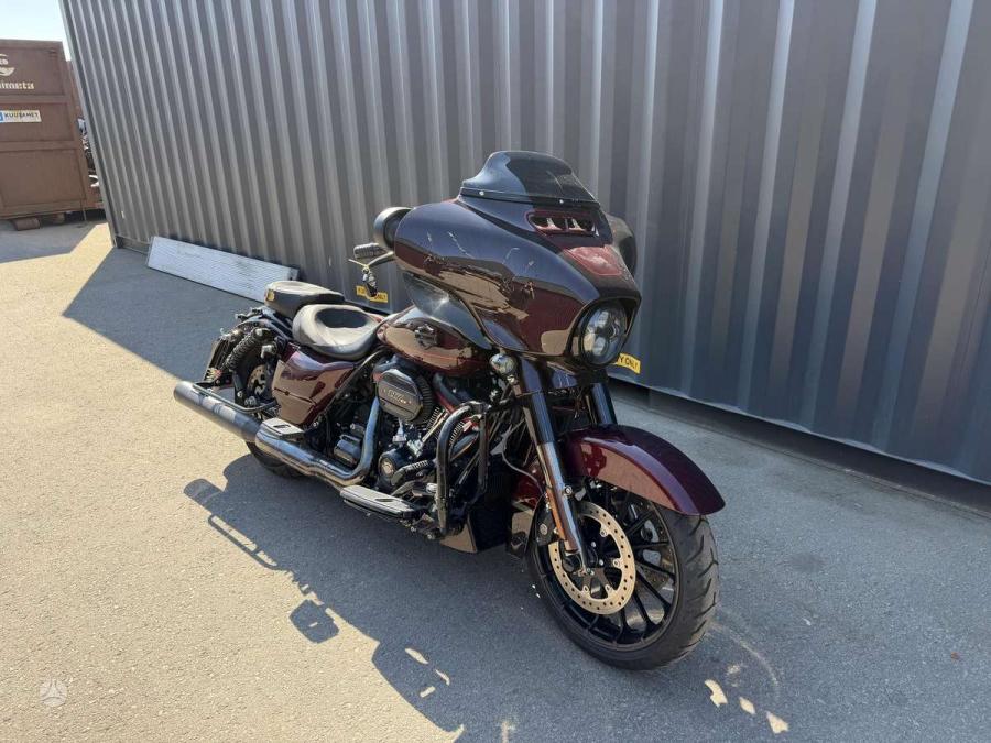 Harley-Davidson Street Glide FLHX 2019 Kauņa, ar dzinēja tilpumu 1.92 L un nobraukumu 11 tūkst. km par 16999 €, foto 7 vietnē AUTOMOTO.COM.LV