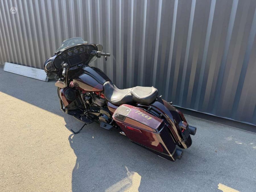 Harley-Davidson Street Glide FLHX 2019 Kauņa, ar dzinēja tilpumu 1.92 L un nobraukumu 11 tūkst. km par 16999 €, foto 10 vietnē AUTOMOTO.COM.LV