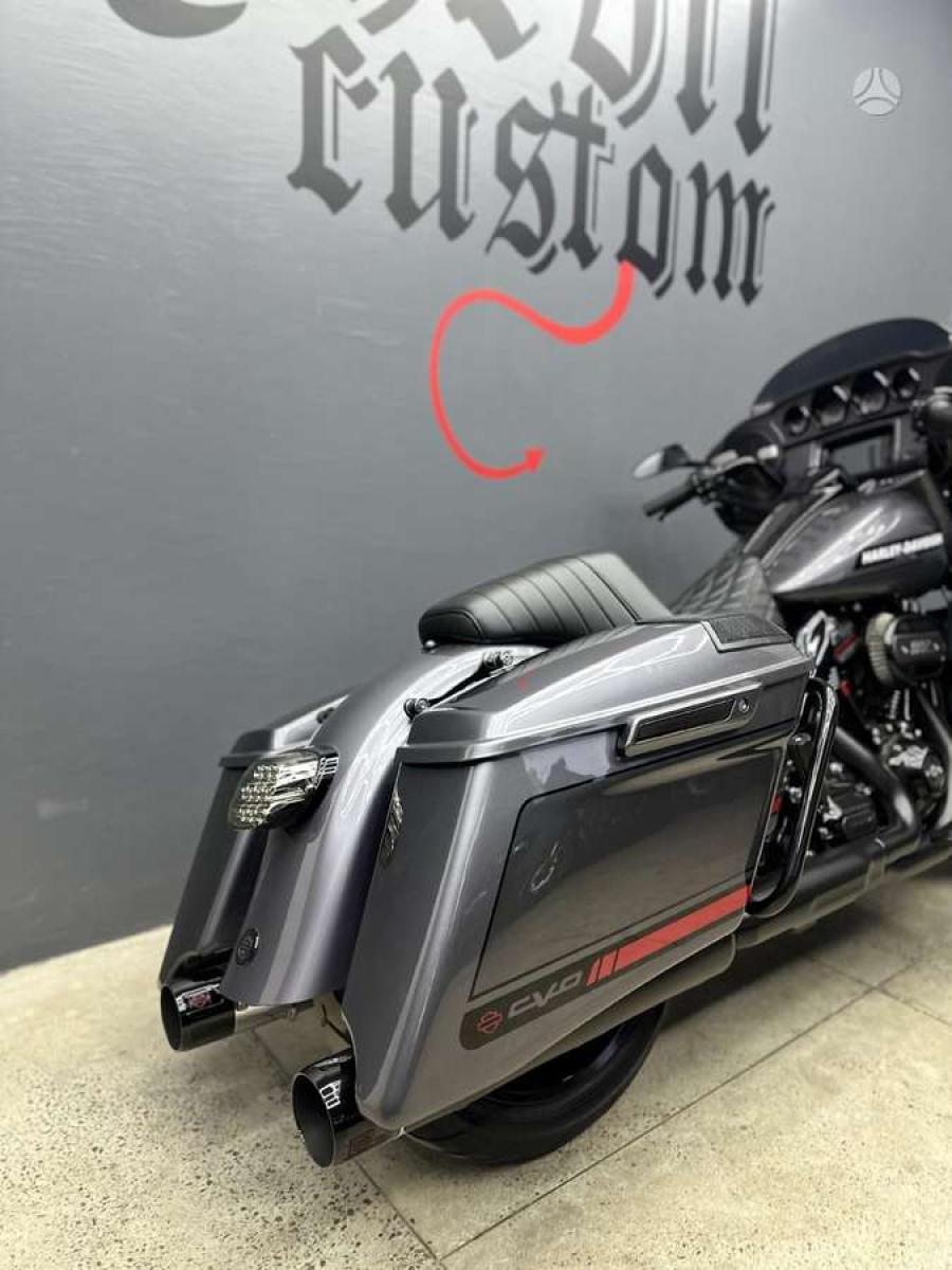 Harley-Davidson Street Glide FLHX 2020 in Kaunas, with an engine capacity of 1.90 L and mileage of 6 thousand km for 22900 €, photo 3 on AUTOMOTO.COM.LV