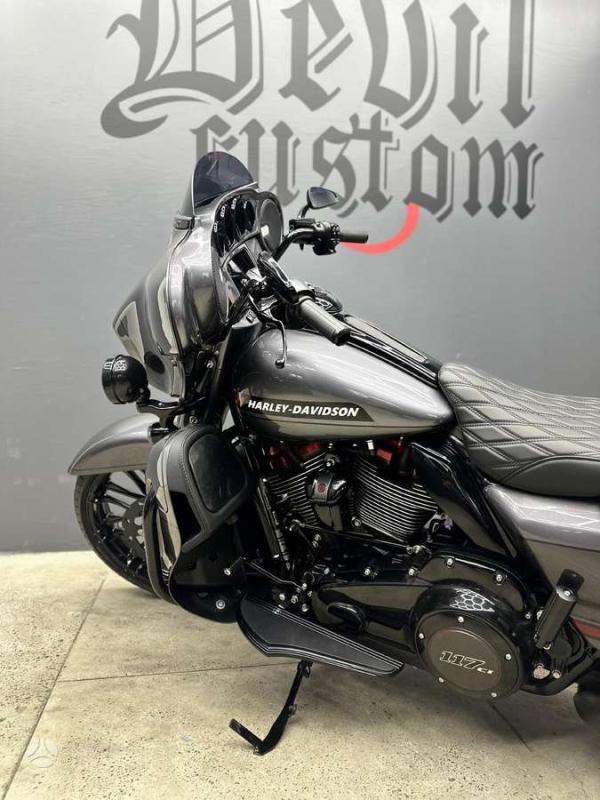 Harley-Davidson Street Glide FLHX 2020 in Kaunas, with an engine capacity of 1.90 L and mileage of 6 thousand km for 22900 €, photo 7 on AUTOMOTO.COM.LV