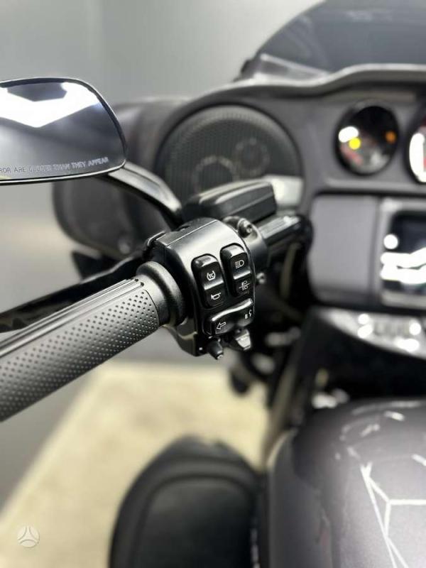 Harley-Davidson Street Glide FLHX 2020 in Kaunas, with an engine capacity of 1.90 L and mileage of 6 thousand km for 23900 €, photo 11 on AUTOMOTO.COM.LV