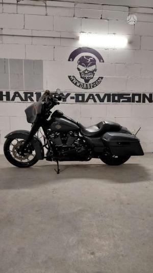 Harley-Davidson Street Glide FLHX 2020 Radviliškis, ar dzinēja tilpumu 1.87 L un nobraukumu 19 tūkst. km par 14950 €, foto  vietnē AUTOMOTO.COM.LV