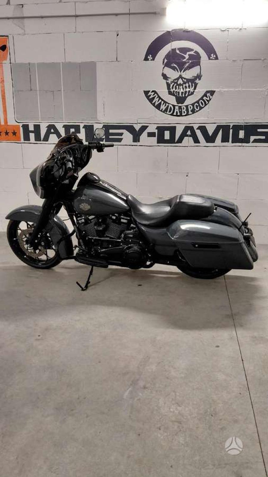 Harley-Davidson Street Glide FLHX 2020 Radviliškis, ar dzinēja tilpumu 1.87 L un nobraukumu 19 tūkst. km par 14950 €, foto 3 vietnē AUTOMOTO.COM.LV