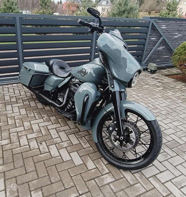 Harley-Davidson Street Glide FLHX 2020 Prienai, ar dzinēja tilpumu 1.87 L un nobraukumu 24 tūkst. km par 17500 €, foto 1 vietnē AUTOMOTO.COM.LV