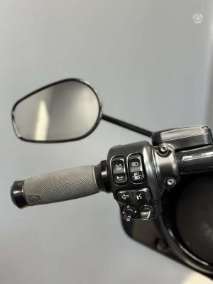 Harley-Davidson Street Glide FLHX 2020 in Kaunas, with an engine capacity of 1.86 L and mileage of 13 thousand km for 16600 €, photo 11 on AUTOMOTO.COM.LV