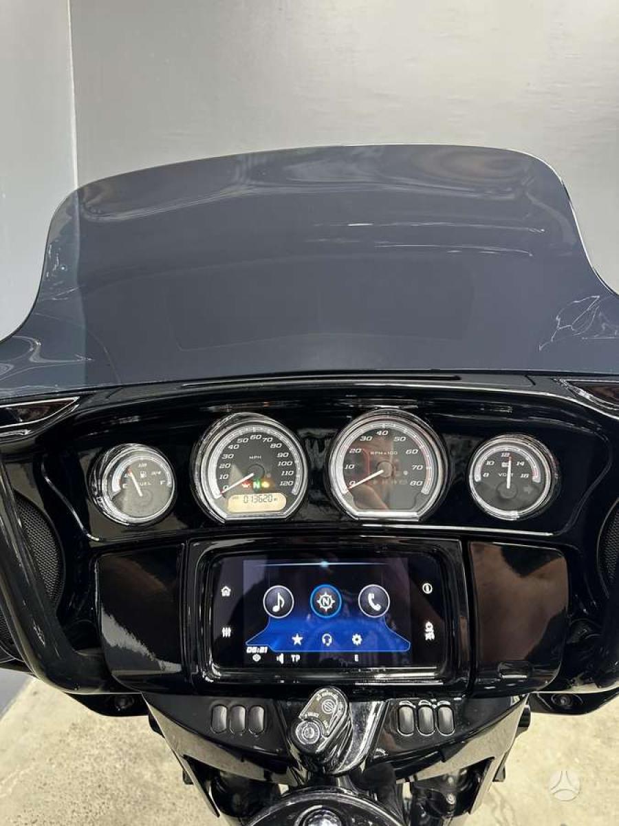 Harley-Davidson Street Glide FLHX 2020 in Kaunas, with an engine capacity of 1.86 L and mileage of 13 thousand km for 16600 €, photo 13 on AUTOMOTO.COM.LV