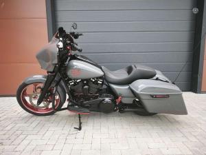 Harley-Davidson Street Glide FLHX 2020 in Siauliai, with an engine capacity of 1.80 L and mileage of 28 thousand km for 14900 €, photo 3 on AUTOMOTO.COM.LV