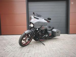 Harley-Davidson Street Glide FLHX 2020 in Siauliai, with an engine capacity of 1.80 L and mileage of 28 thousand km for 14900 €, photo 14 on AUTOMOTO.COM.LV