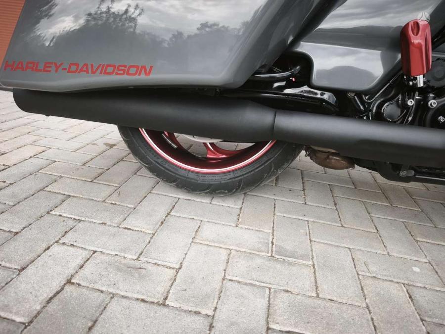 Harley-Davidson Street Glide FLHX 2020 in Siauliai, with an engine capacity of 1.80 L and mileage of 28 thousand km for 14900 €, photo 20 on AUTOMOTO.COM.LV