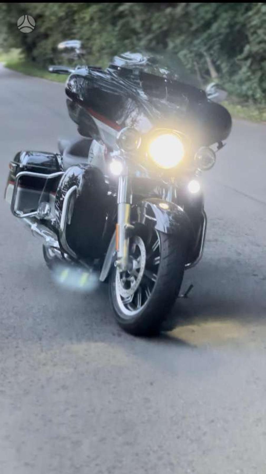 Harley-Davidson Street Glide FLHX 2020 in Vilnius, with an engine capacity of 1.87 L and mileage of 32 thousand km for 19990 €, photo 13 on AUTOMOTO.COM.LV