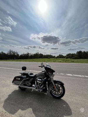 Harley-Davidson Street Glide FLHX 2020 in Vilnius, with an engine capacity of 1.87 L and mileage of 32 thousand km for 19990 €, photo 21 on AUTOMOTO.COM.LV