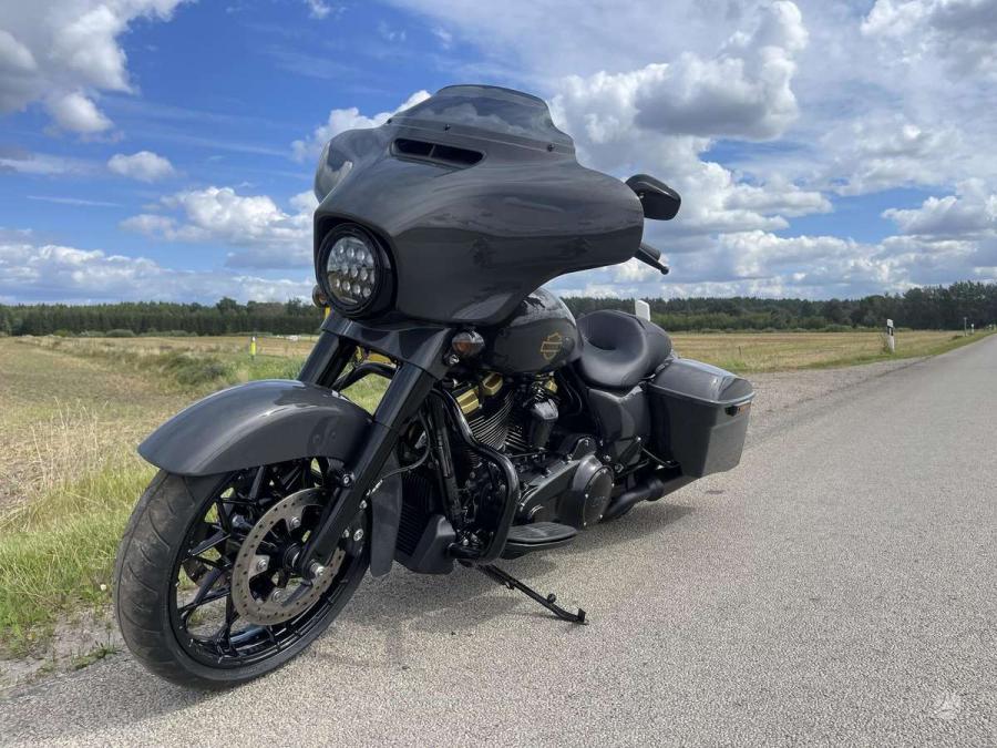 Харли-Девидсон Street Glide FLHX 2020 в Пасвалис, объемом двигателя 0.00 л и пробегом 27 тыс. км за 16750 €, фото 3 на AUTOMOTO.COM.LV