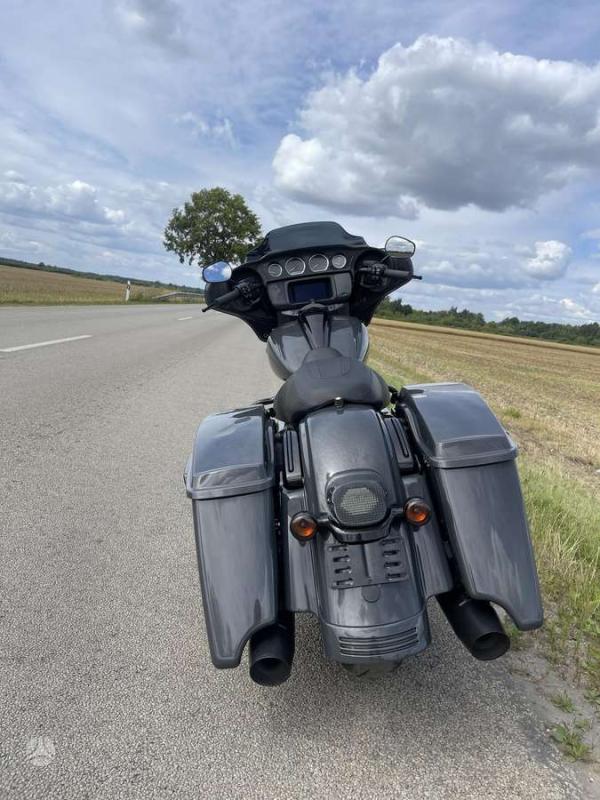 Harley-Davidson Street Glide FLHX 2020 in Pasvalys, with an engine capacity of 0.00 L and mileage of 27 thousand km for 16750 €, photo 8 on AUTOMOTO.COM.LV