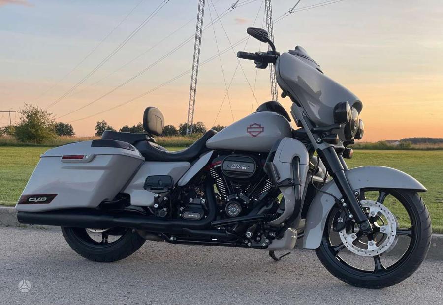Harley-Davidson Street Glide FLHX 2020 in Siauliai, with an engine capacity of 1.90 L and mileage of 16 thousand km for 18500 €, photo 5 on AUTOMOTO.COM.LV