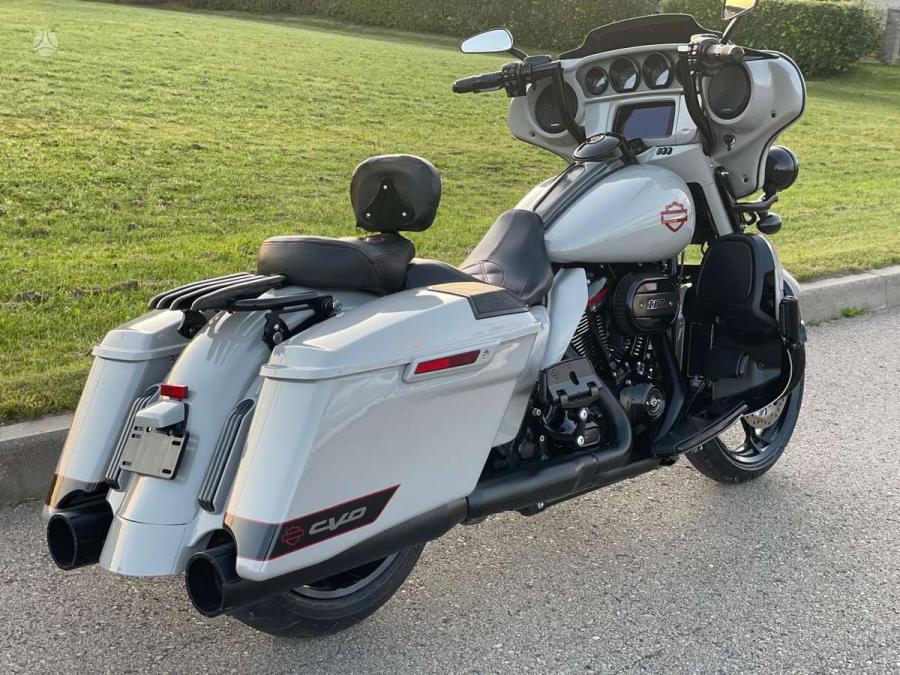 Harley-Davidson Street Glide FLHX 2020 in Siauliai, with an engine capacity of 1.90 L and mileage of 16 thousand km for 18500 €, photo 6 on AUTOMOTO.COM.LV