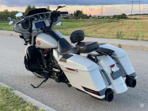 Harley-Davidson Street Glide FLHX 2020 in Siauliai, with an engine capacity of 1.90 L and mileage of 16 thousand km for 18500 €, photo 8 on AUTOMOTO.COM.LV