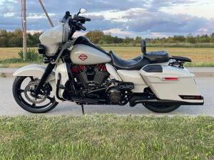 Harley-Davidson Street Glide FLHX 2020 in Siauliai, with an engine capacity of 1.90 L and mileage of 16 thousand km for 18500 €, photo 9 on AUTOMOTO.COM.LV