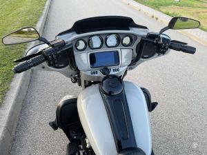 Harley-Davidson Street Glide FLHX 2020 in Siauliai, with an engine capacity of 1.90 L and mileage of 16 thousand km for 18500 €, photo 11 on AUTOMOTO.COM.LV