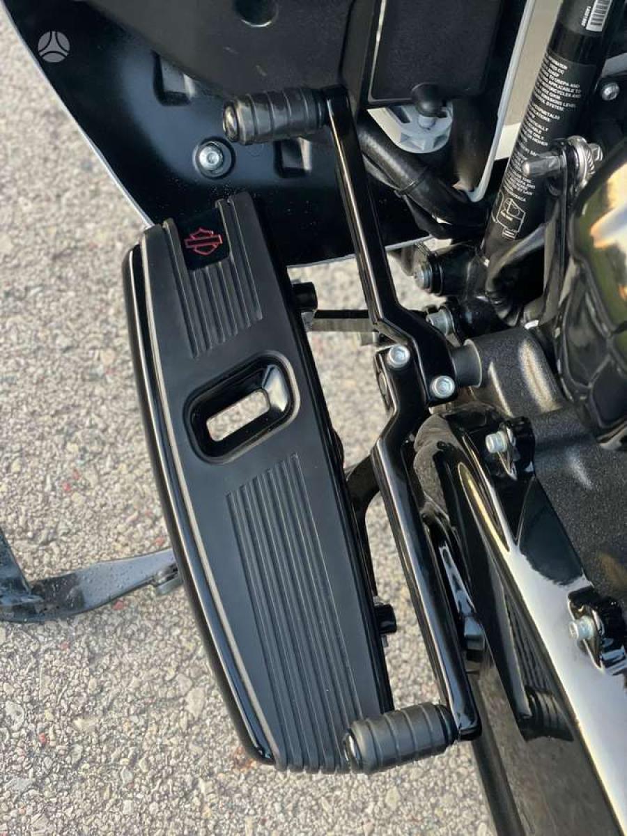 Harley-Davidson Street Glide FLHX 2020 in Siauliai, with an engine capacity of 1.90 L and mileage of 16 thousand km for 18500 €, photo 19 on AUTOMOTO.COM.LV