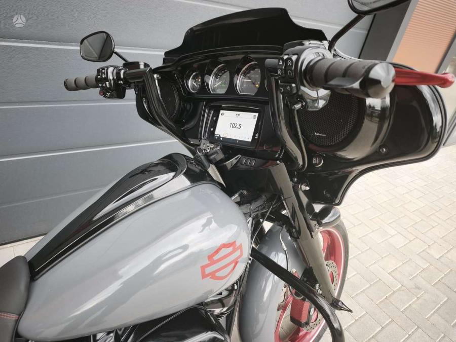 Harley-Davidson Street Glide FLHX 2020 Šauļi, ar dzinēja tilpumu 1.80 L un nobraukumu 28 tūkst. km par 14300 €, foto 19 vietnē AUTOMOTO.COM.LV
