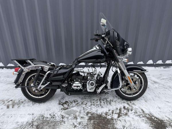 Harley-Davidson Street Glide FLHX 2021 Kauņa, ar dzinēja tilpumu 1.87 L un nobraukumu 11 tūkst. km par 8600 €, foto 1 vietnē AUTOMOTO.COM.LV
