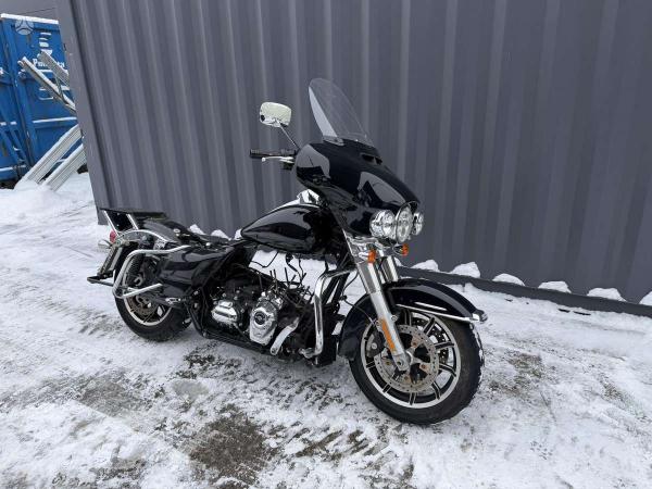 Harley-Davidson Street Glide FLHX 2021 Kauņa, ar dzinēja tilpumu 1.87 L un nobraukumu 11 tūkst. km par 8600 €, foto 3 vietnē AUTOMOTO.COM.LV