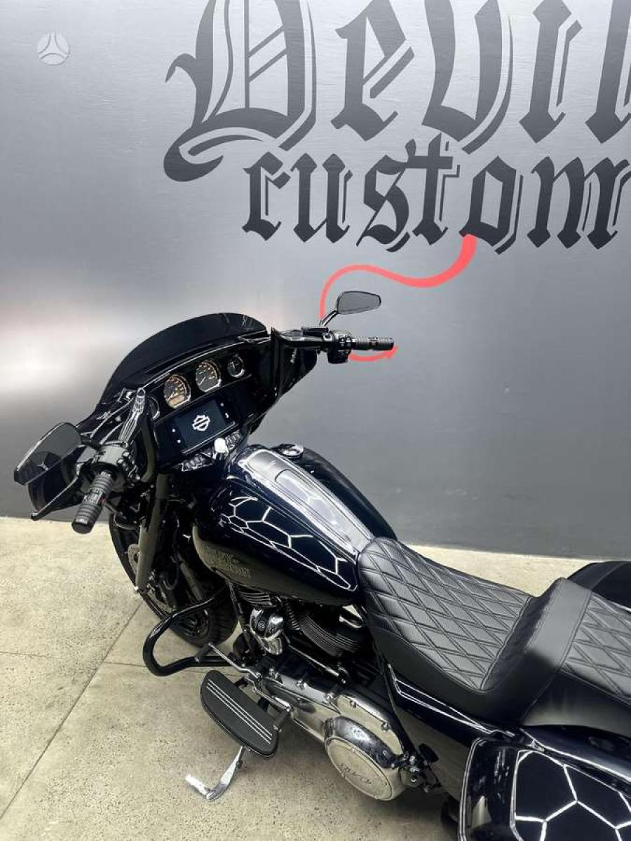 Harley-Davidson Street Glide FLHX 2022 Kauņa, ar dzinēja tilpumu 1.86 L un nobraukumu 14 tūkst. km par 19300 €, foto 5 vietnē AUTOMOTO.COM.LV