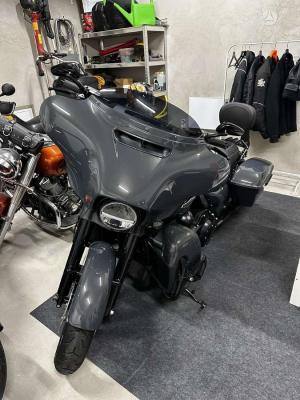 Harley-Davidson Street Glide FLHX 2022 in Trakai, with an engine capacity of 0.00 L and mileage of 28 thousand km for 17850 €, photo 2 on AUTOMOTO.COM.LV