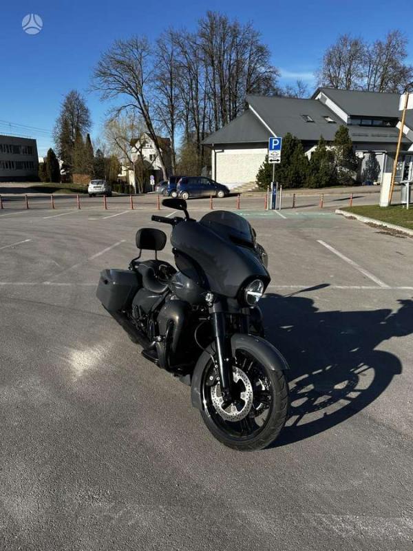 Harley-Davidson Street Glide FLHX 2022 in Trakai, with an engine capacity of 0.00 L and mileage of 28 thousand km for 17850 €, photo 5 on AUTOMOTO.COM.LV