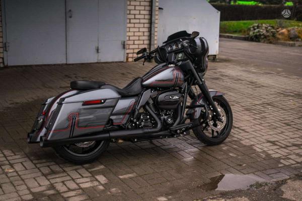 Харли-Девидсон Street Glide FLHX 2022 в Каунас, объемом двигателя 1.75 л и пробегом 11 тыс. км за 17000 €, фото 1 на AUTOMOTO.COM.LV