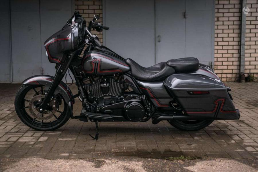 Harley-Davidson Street Glide FLHX 2022 in Kaunas, with an engine capacity of 1.75 L and mileage of 11 thousand km for 17000 €, photo 15 on AUTOMOTO.COM.LV