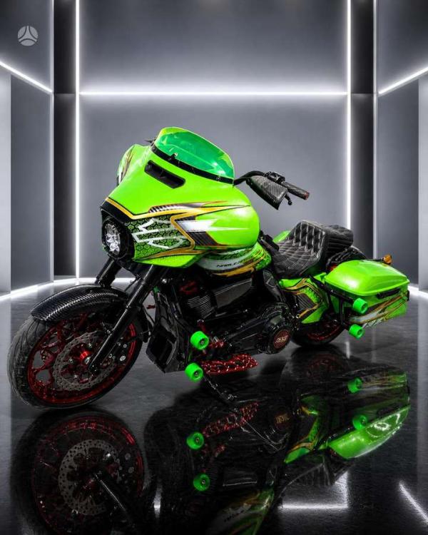 Харли-Девидсон Street Glide FLHX 2023 в Каунас, объемом двигателя 2.20 л и пробегом 12 тыс. км за 31111 €, фото 1 на AUTOMOTO.COM.LV