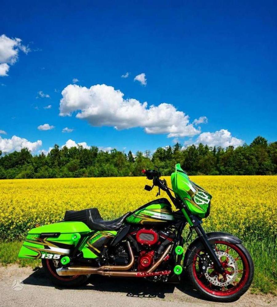 Харли-Девидсон Street Glide FLHX 2023 в Каунас, объемом двигателя 2.20 л и пробегом 12 тыс. км за 31111 €, фото 5 на AUTOMOTO.COM.LV