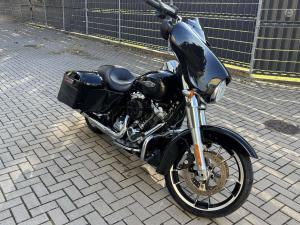 Харли-Девидсон Street Glide FLHX 2023 в Шяуляй, объемом двигателя 1.75 л и пробегом 9 тыс. км за 12800 €, фото 4 на AUTOMOTO.COM.LV