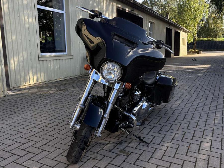 Харли-Девидсон Street Glide FLHX 2023 в Шяуляй, объемом двигателя 1.75 л и пробегом 9 тыс. км за 12800 €, фото 9 на AUTOMOTO.COM.LV