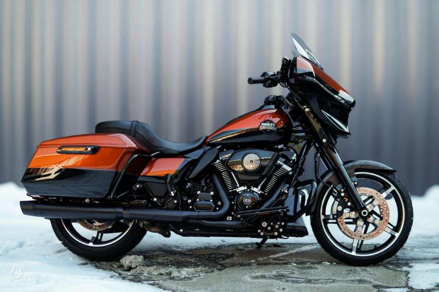 Harley-Davidson Street Glide FLHX 2025 in Kaunas, with an engine capacity of 1.92 L and mileage of 1 thousand km for 25555 €, photo 2 on AUTOMOTO.COM.LV