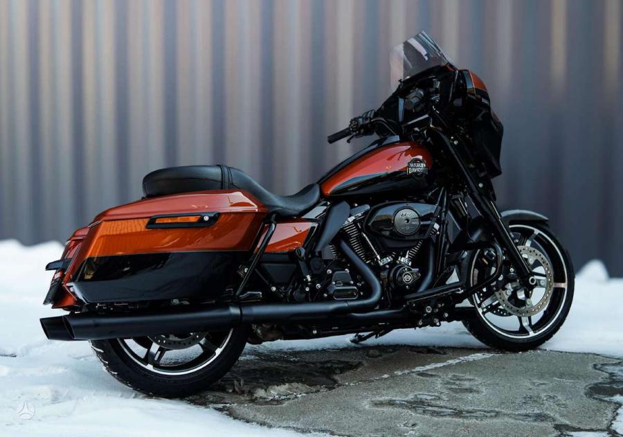 Harley-Davidson Street Glide FLHX 2025 in Kaunas, with an engine capacity of 1.92 L and mileage of 1 thousand km for 25555 €, photo 3 on AUTOMOTO.COM.LV