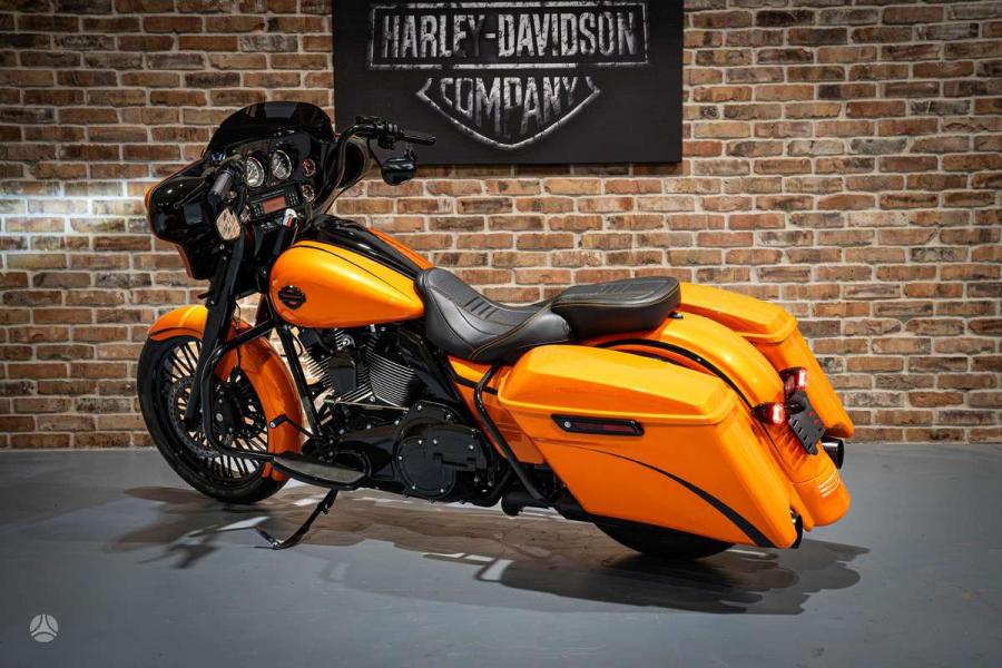 Oranžs Harley-Davidson Street Glide FLHX 2013 Kauņa, ar dzinēja tilpumu 1.69 L un nobraukumu 52 tūkst. km par 13444 €, foto 6 vietnē AUTOMOTO.COM.LV