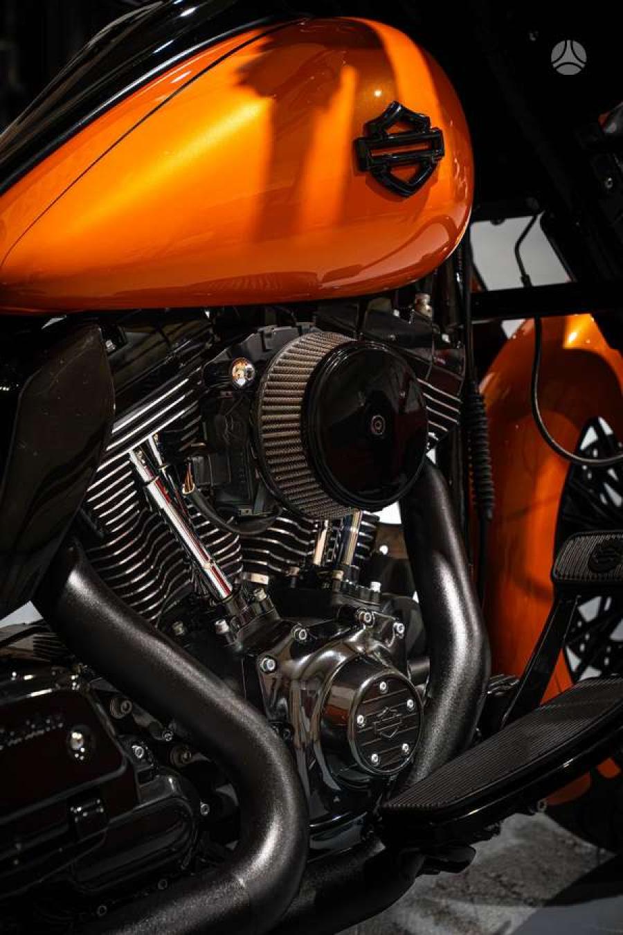 Oranžs Harley-Davidson Street Glide FLHX 2013 Kauņa, ar dzinēja tilpumu 1.69 L un nobraukumu 52 tūkst. km par 13444 €, foto 9 vietnē AUTOMOTO.COM.LV