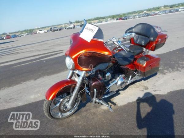 Sarkans Harley-Davidson Street Glide FLHX 2012 Klaipėda, ar dzinēja tilpumu 1.80 L un nobraukumu 24 tūkst. km par 7900 €, foto 2 vietnē AUTOMOTO.COM.LV