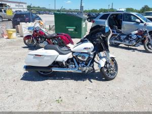 White Harley-Davidson Street Glide FLHX 2025 in Siauliai, with an engine capacity of 1.94 L and mileage of 1 thousand km for 18755 €, photo 7 on AUTOMOTO.COM.LV