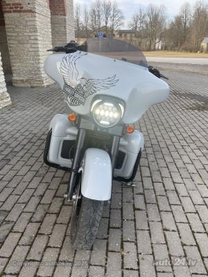 Harley-Davidson Street Glide 2008 in Viljandi, with an engine capacity of 1.58 L and mileage of 37 thousand km for 10500 €, photo 2 on AUTOMOTO.COM.LV