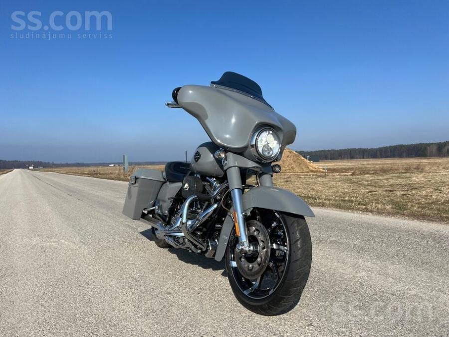 Harley-Davidson Street Glide 2010 in Riga, with an engine capacity of 1.80 L and mileage of 0 thousand km for 7500 €, photo 3 on AUTOMOTO.COM.LV
