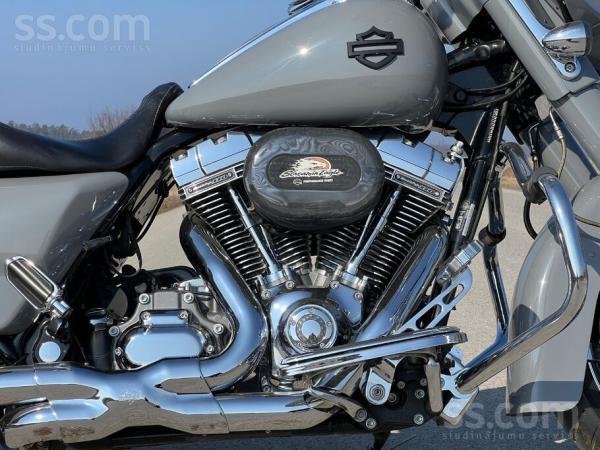 Харли-Девидсон Street Glide 2010 в Рига, объемом двигателя 1.80 л и пробегом 0 тыс. км за 7500 €, фото 8 на AUTOMOTO.COM.LV