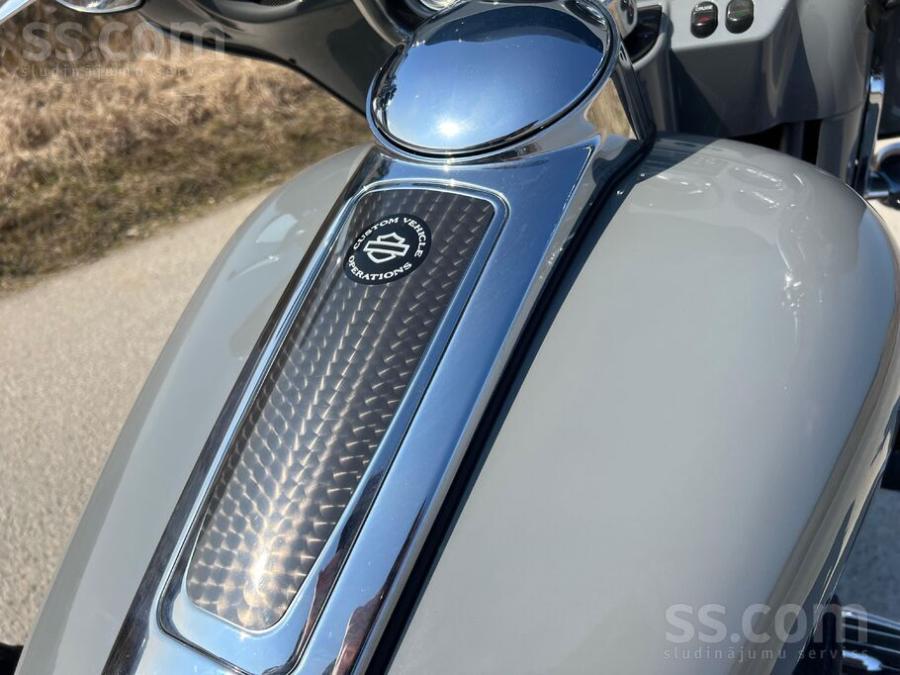 Harley-Davidson Street Glide 2010 in Riga, with an engine capacity of 1.80 L and mileage of 0 thousand km for 7500 €, photo 10 on AUTOMOTO.COM.LV