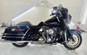 Harley-Davidson Street Glide 2013 in Riga, with an engine capacity of 1.69 L and mileage of 0 thousand km for 14000 €, photo 4 on AUTOMOTO.COM.LV